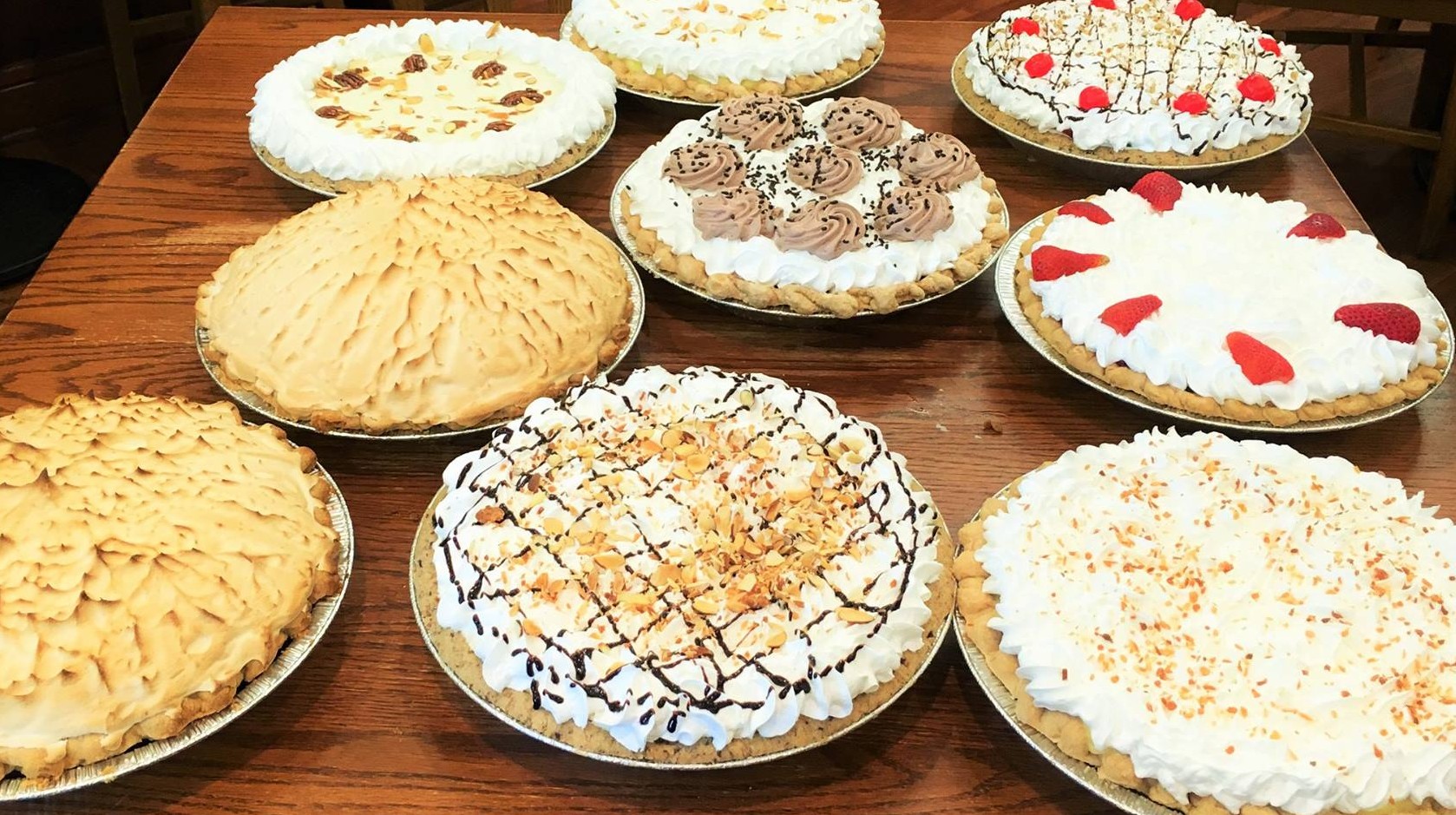 Holiday Pie Orders in Kansas City | Corner Cafe